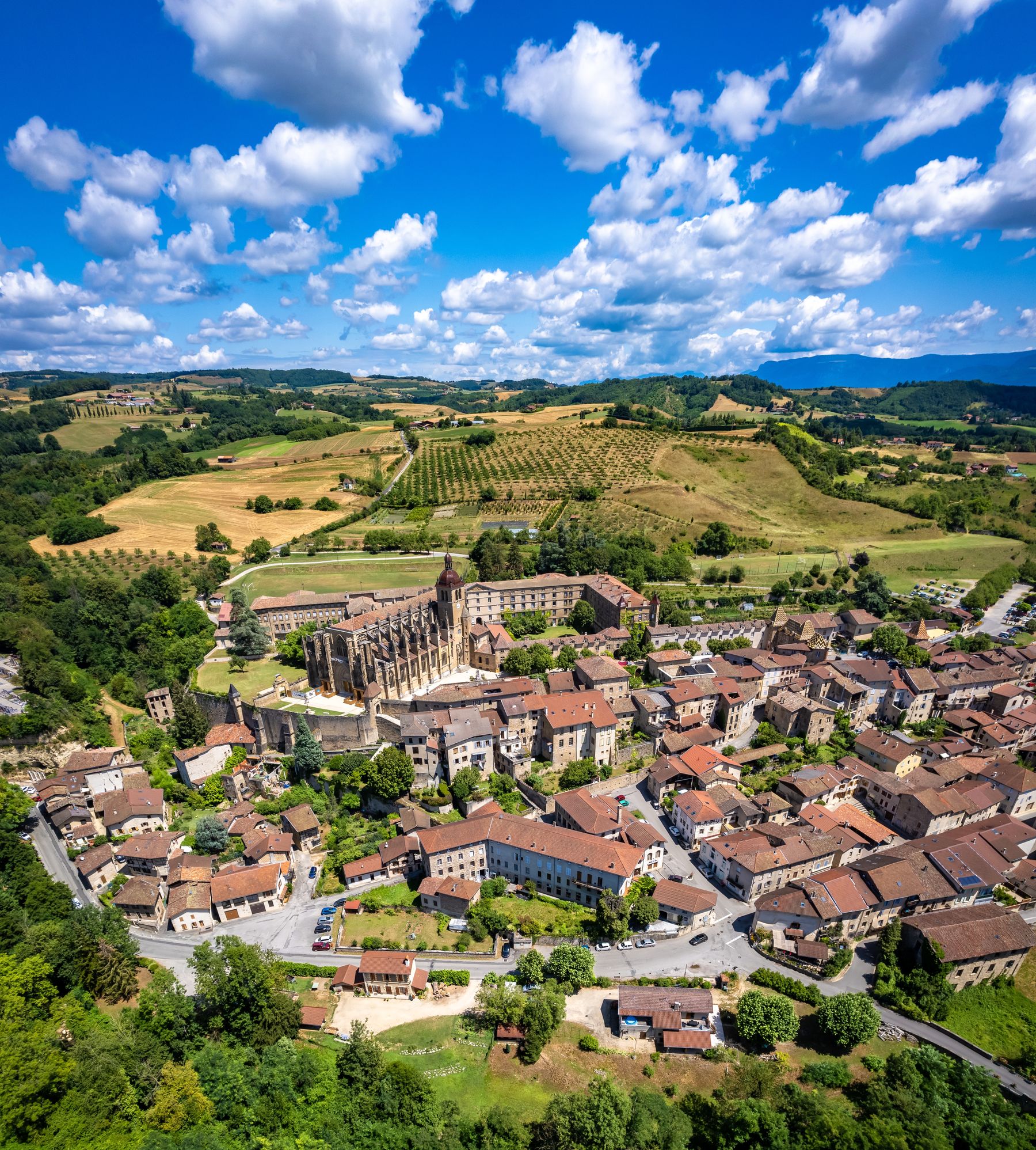 Saint-Antoine-l’Abbaye, Village préféré des Français 2025 : une belle ...